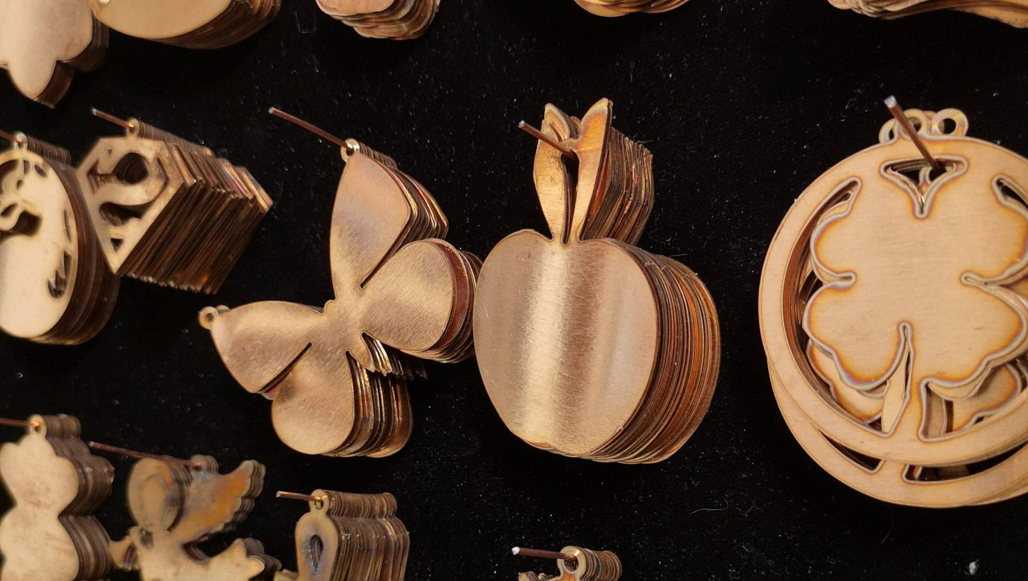 Мастер-класс по росписи фигурной формы в технике "горячая эмаль ...